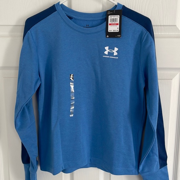 Under Armour | Tops | Loose Fit Crew Top | Poshmark